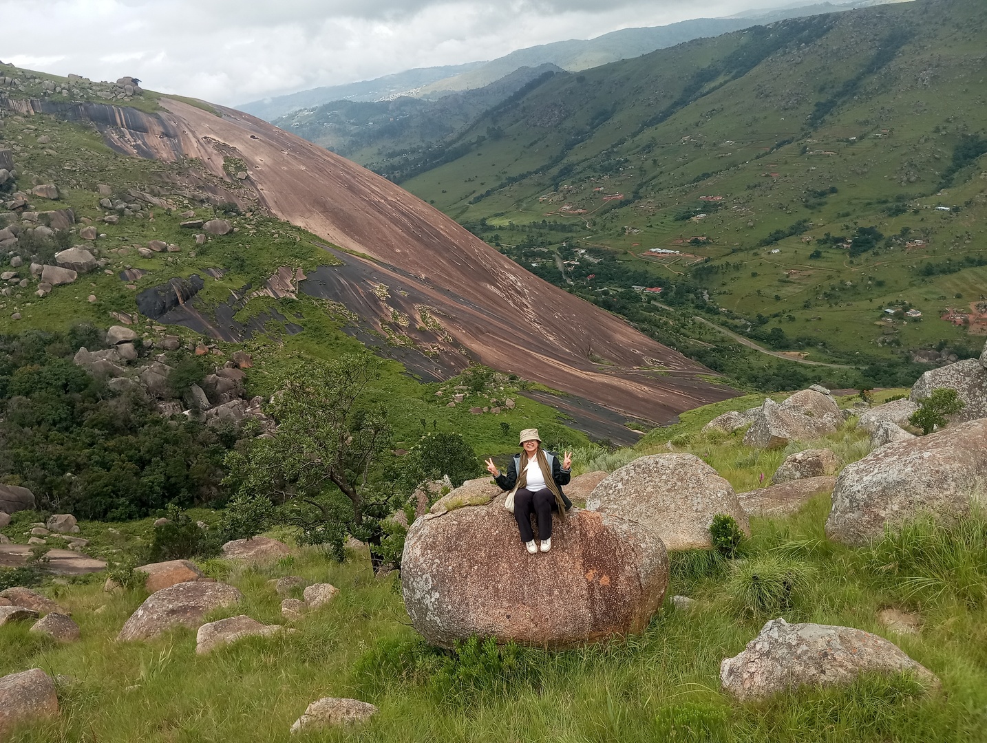 SIBEBE HIKING - POSSIBLE KANGWANE TRAVEL AND TOURS